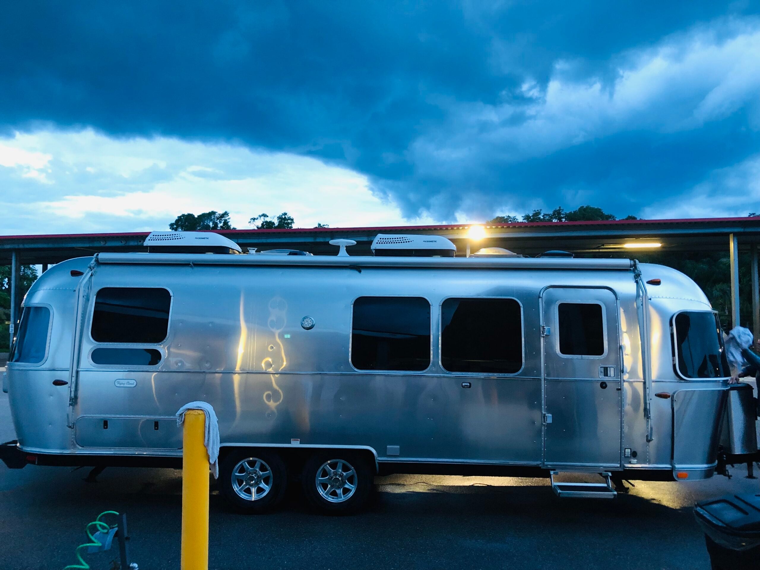 2021 Airstream Flying Cloud 28’ Rear Twin | Villages-News.com | Classifieds